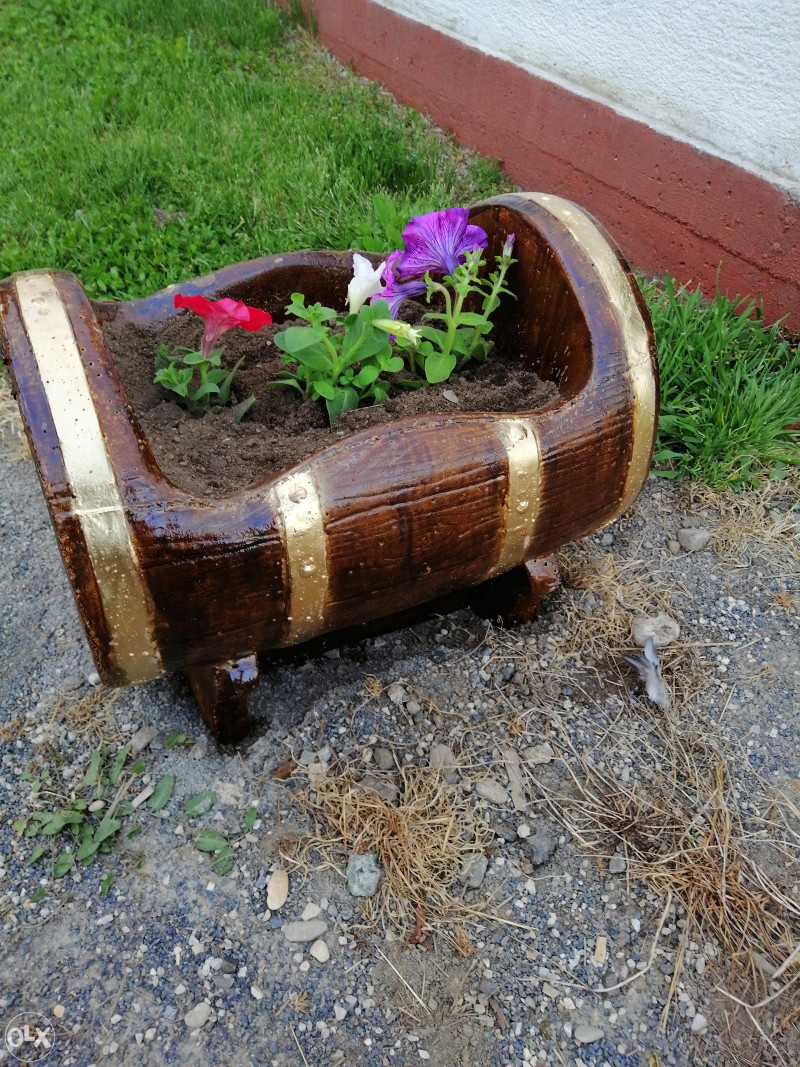 Betonske saksije, burence - Moj dom - Vazne i saksije - Prijedor - OLX.ba