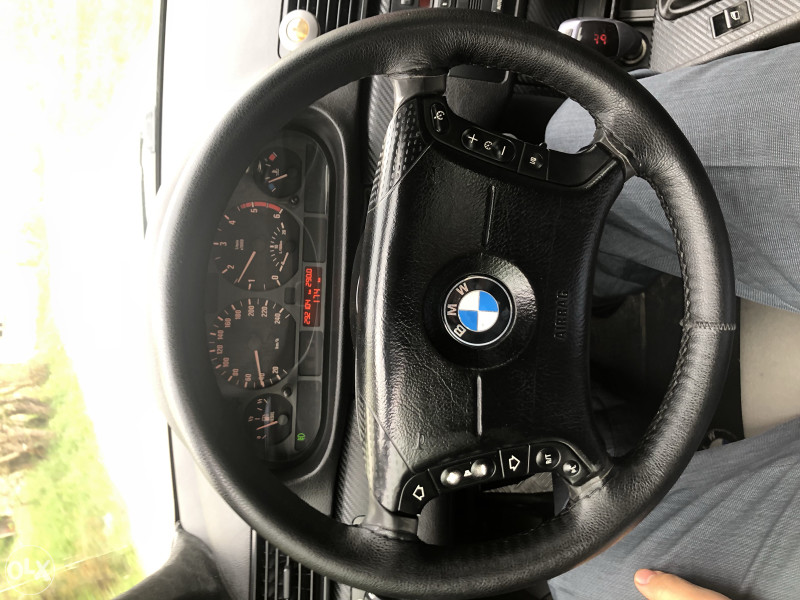 Volan bmw e46 e39 4 kraka s komandama nanovo presvucen - Volani - OLX.ba