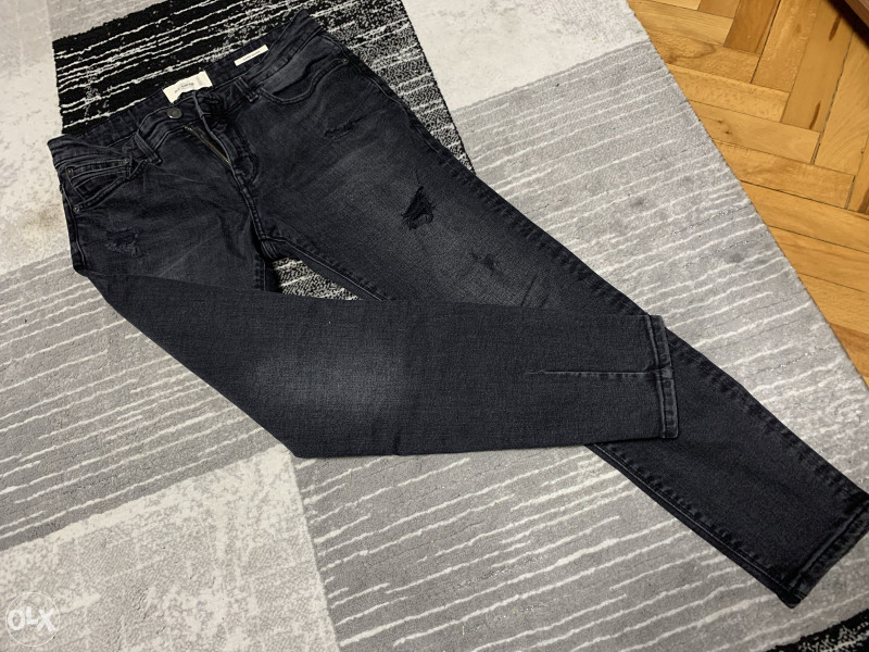 Muske farmerke Pull&Bear - Jeans za muškarce - OLX.ba