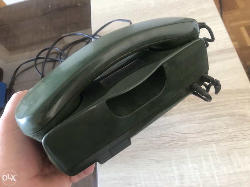 Stariji telefon BP iz 1989 g. sa 3-4 m kabla - Uređaji i aparati - OLX.ba