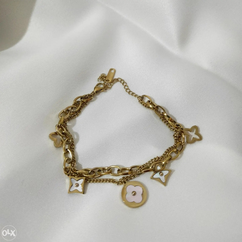 Van Cleef and Arpels narukvica - Ženski - OLX.ba