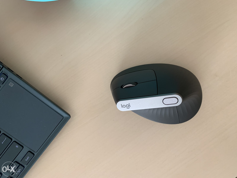 Logitech MX Vertical Mis - Miševi - OLX.ba
