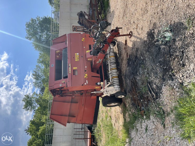 Rolo balirka presa New Holland 5950 ,Welger,John Deere - Balirke - OLX.ba