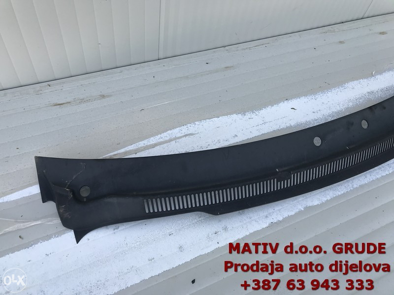 ispod šajbe OLUK Brisača VW T5 2007 7H0819403 - Plastika - OLX.ba