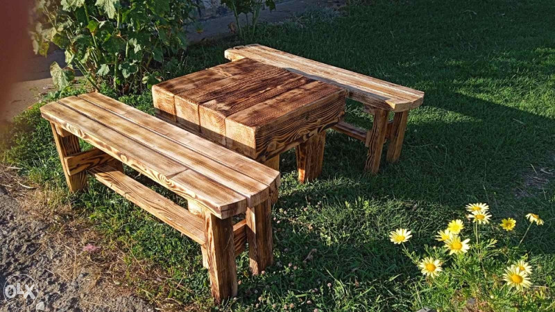 Drveni stol sa dvije klupe (Ručni rad) - Vrtni namještaj - OLX.ba