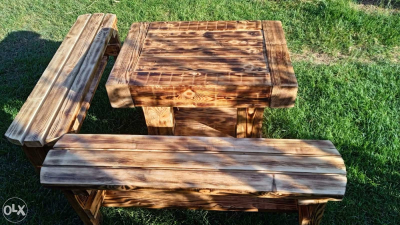 Drveni stol sa dvije klupe (Ručni rad) - Vrtni namještaj - OLX.ba