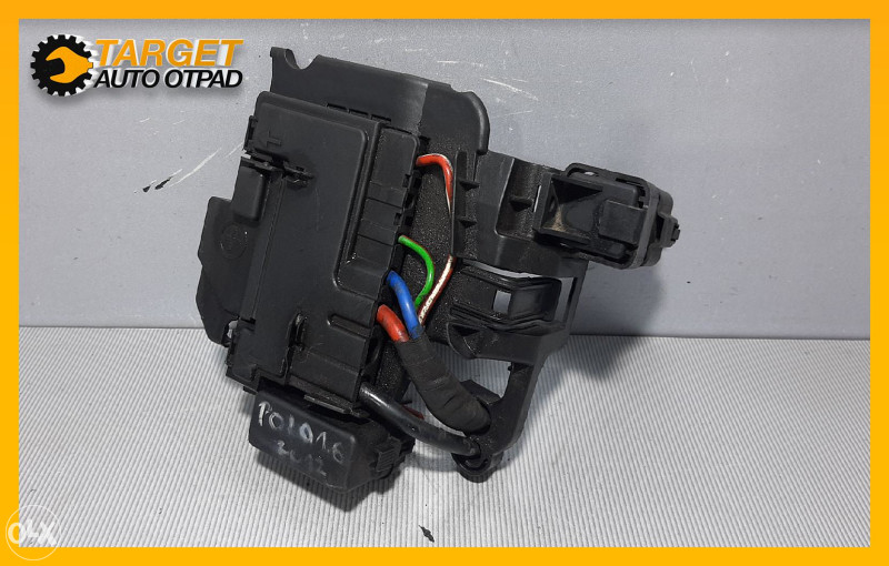 KLEMA VW 6R0915345E - Kablovi i konektori za automobile - OLX.ba