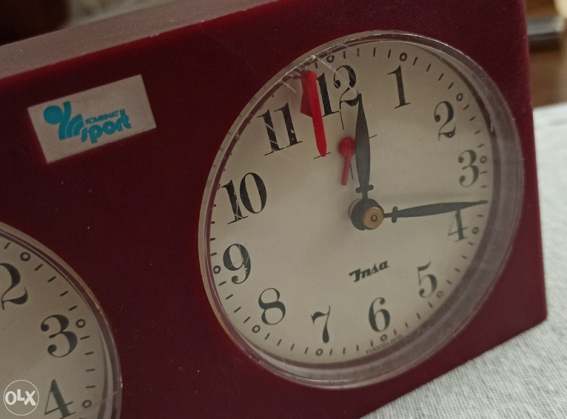 Stari šahovski sat Insa - Jugoslavija - Zidni i Stoni Satovi - OLX.ba