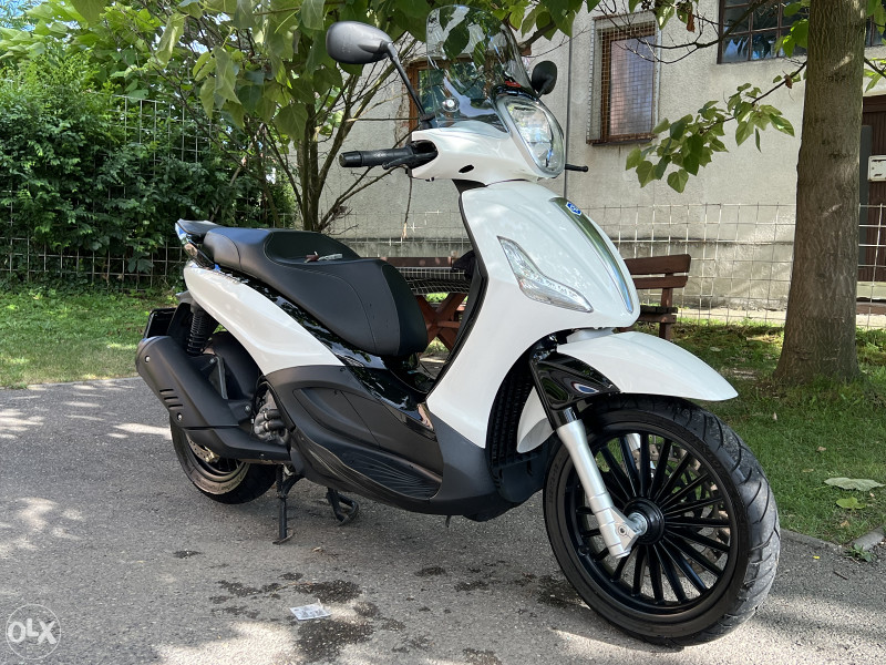 BEVERLY 300 2016 FULL LED *TEK REG*NOVE GUME* - Motocikli - OLX.ba