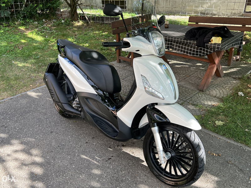 BEVERLY 300 2016 FULL LED *TEK REG*NOVE GUME* - Motocikli - OLX.ba