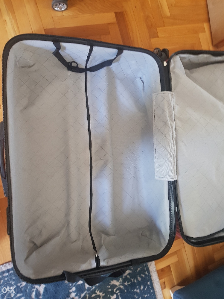 Putnički kofer veliki- jednom korišten - Putne torbe i koferi - OLX.ba