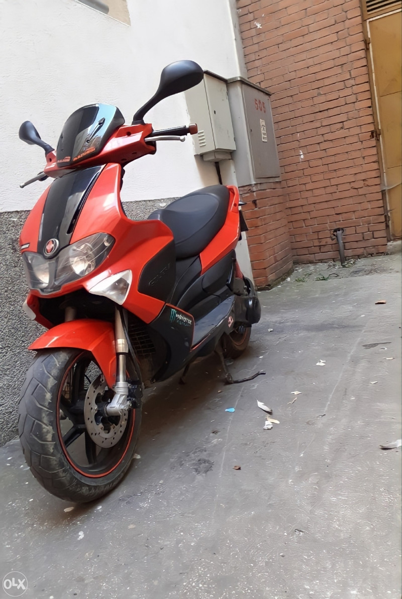 Skuter Gilera runner 50cc - Motocikli u dijelovima - OLX.ba