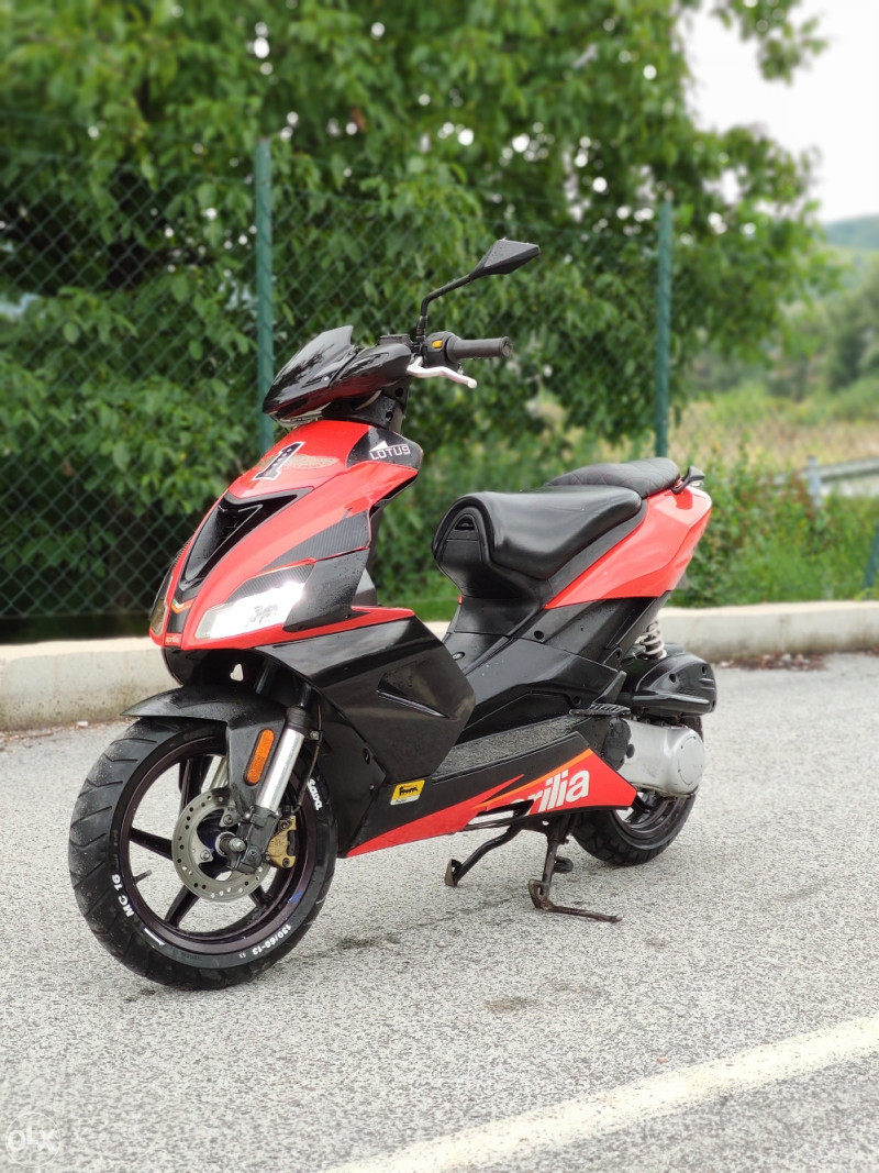 Aprilia sr 50 sr50 factory - Vozila - Motocikli - Zenica - OLX.ba