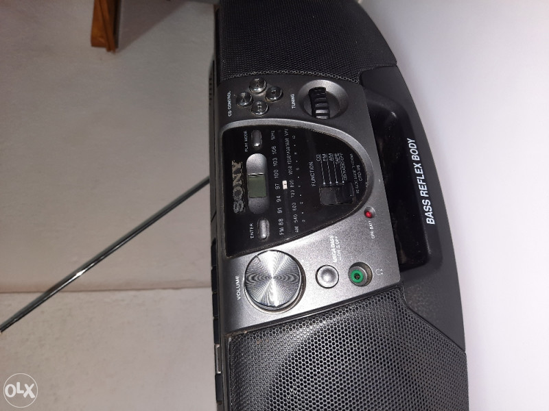 Sony cfd v8 radio kasetofon cd player - Radio i walkman uređaji - OLX.ba