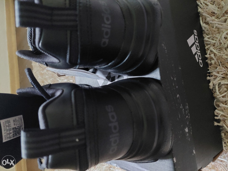 Kožne adidas patike orginal nove br 43 - Tene/Patike - OLX.ba