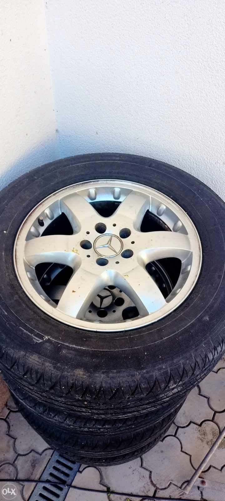 Gume sa felgama (mercedes džip) 4 kom. - Felge s gumama (Točkovi ...