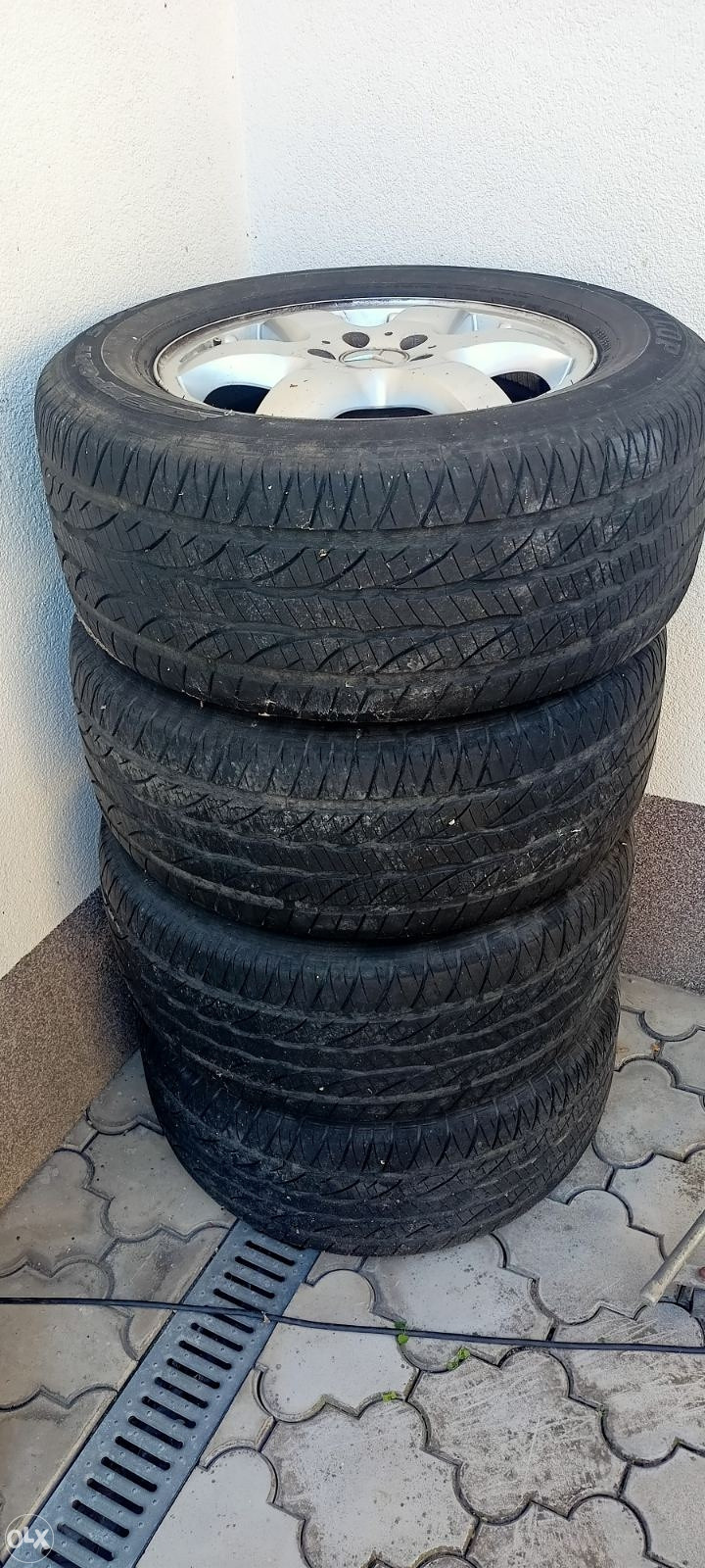 Gume sa felgama (mercedes džip) 4 kom. - Felge s gumama (Točkovi ...