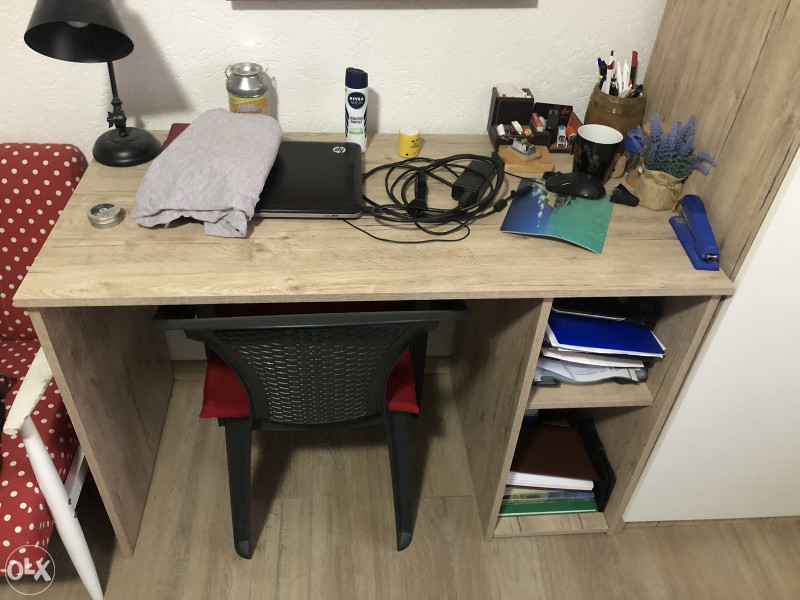 Radni stol - Moj dom - Radni stolovi - Novi Grad - OLX.ba