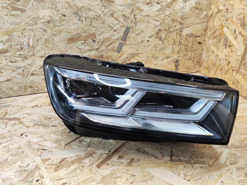 Far Q5 led matrix desni80A941036 80A.941.036 - Farovi i Štopke - OLX.ba