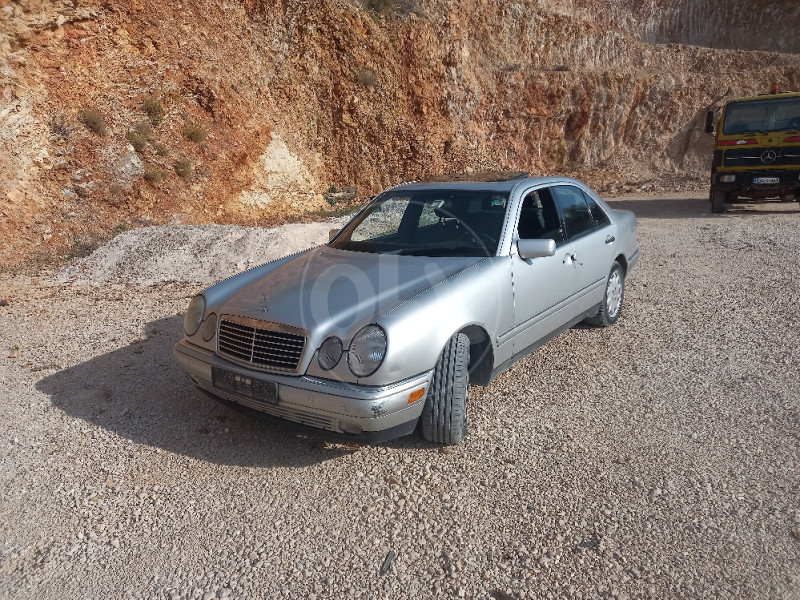 Mercedes Okas E 210 turbo Amerikanc - Automobili u dijelovima - OLX.ba