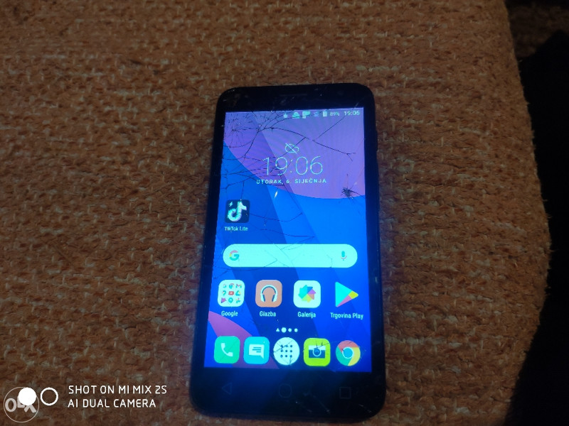 Mobilni telefon mobitel Alcatel - Mobiteli - OLX.ba