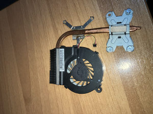 Kuler hladnjak cooler i ventilator za laptop - Kompjuteri - Cooleri ...