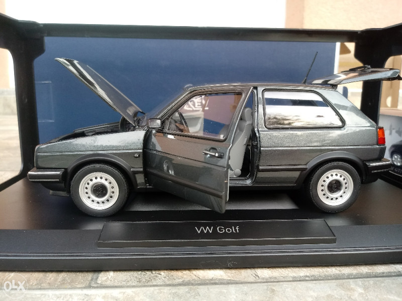 Maketa Golf 2 1/18 norev metalni autic model - Autići (makete ...