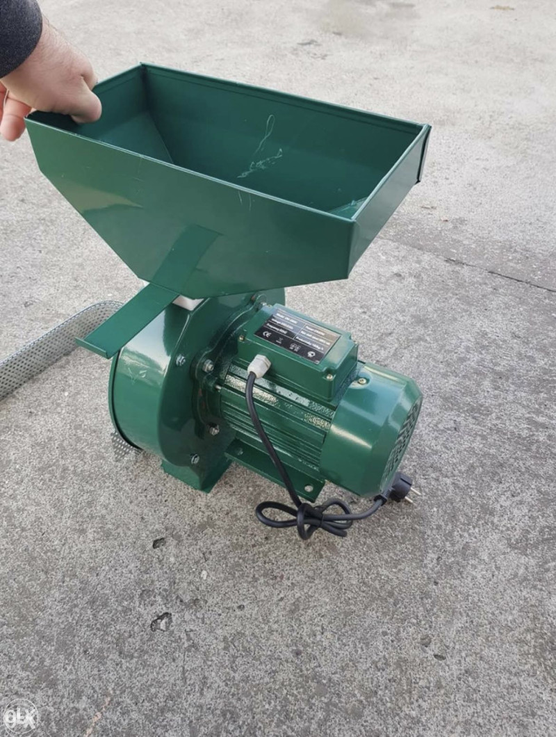 Mlin za zitarice/jabuke cekicar 3,9kw - Mlinovi, Krunjači i Prekrupači ...