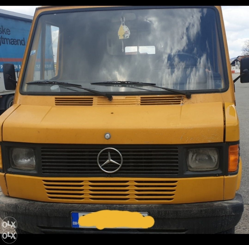 KOMBI MERCEDES 207 - Vozila - Teretna vozila - Gacko - OLX.ba