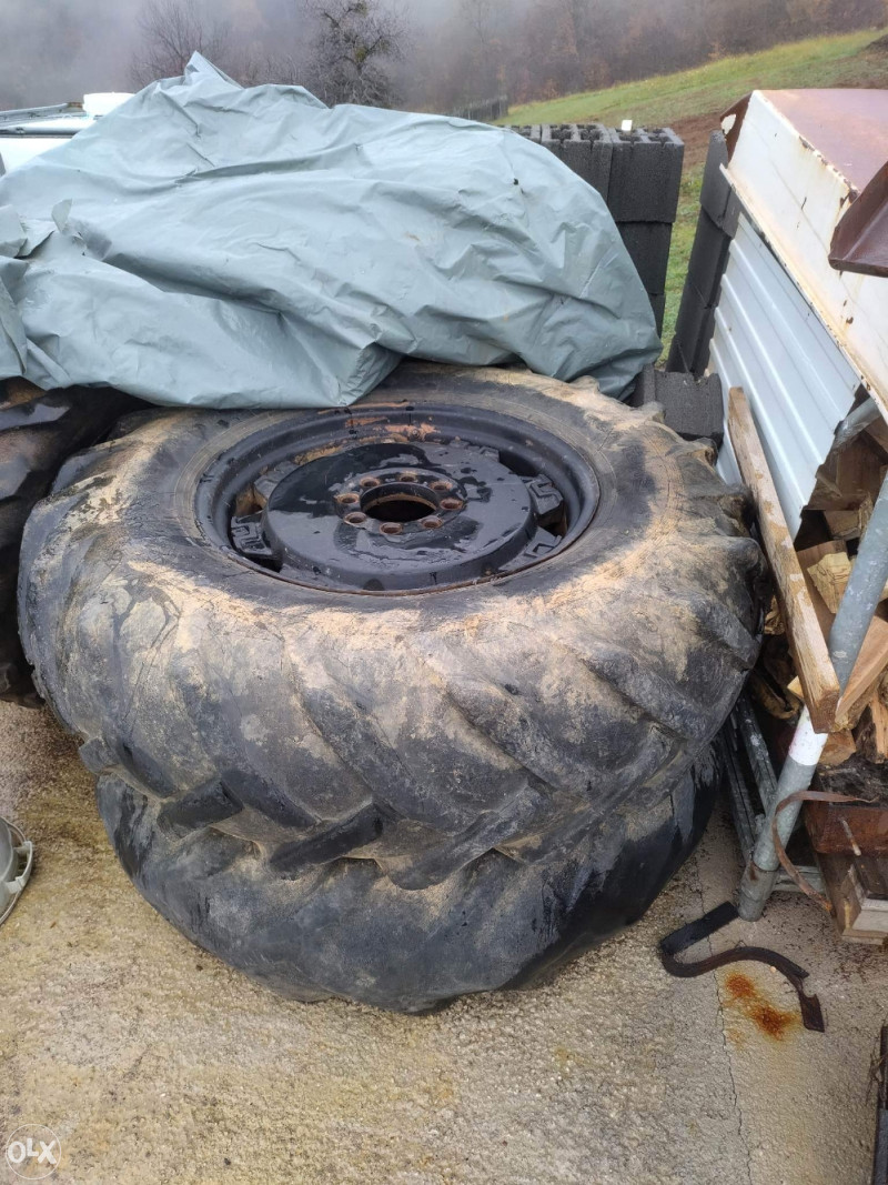 Traktor imt 577 560 felge - Gume i felge za traktore - OLX.ba