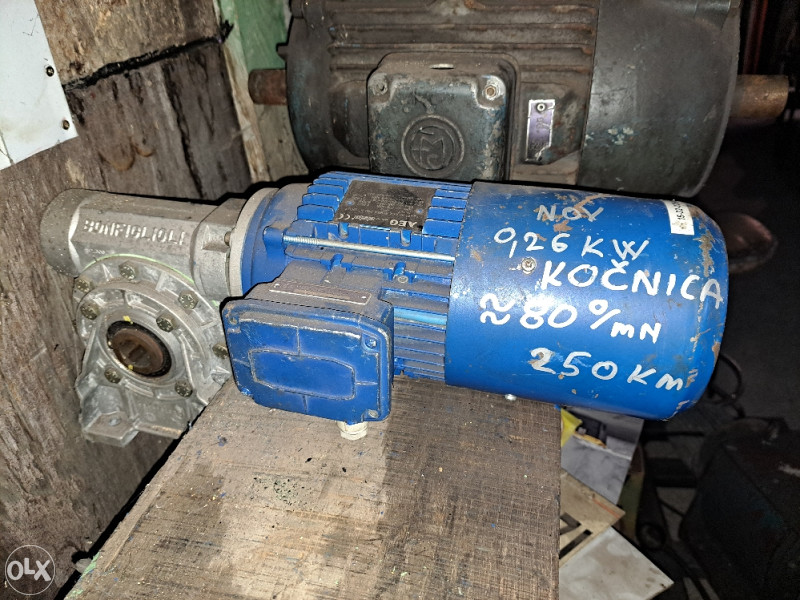 MOTOR REDUKTOR VARIJATOR - Elektromotori i agregati - OLX.ba