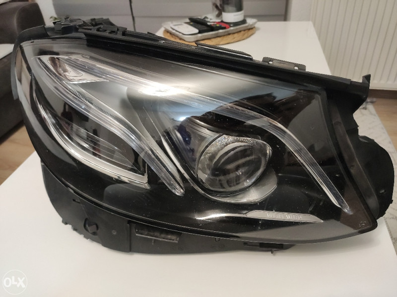 Mercedes W213 E class far A2139064804 LED desni - Farovi i Štopke - OLX.ba