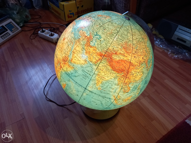 GLOBUS ZEMLJE OBIM 104Cm - Kuhinjski mikseri - OLX.ba