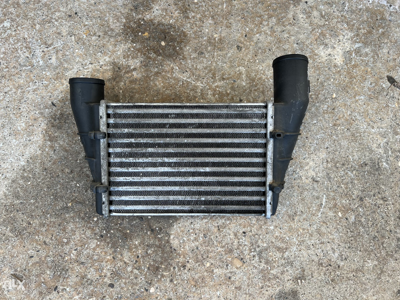 Intercooler interkuler passat 98 audi a4 - Hladnjaci - OLX.ba