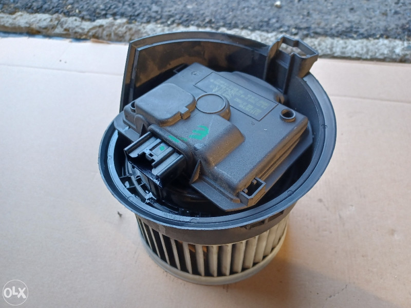 VENTILATOR MOTORIC GEBINE GRIJANJA PEUGEOT 407 - Vozila - Motorići i ...