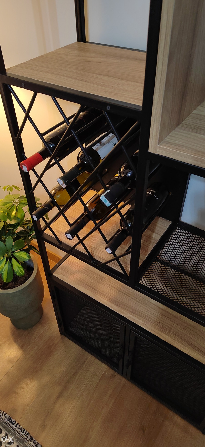 Komode police - Komode - OLX.ba