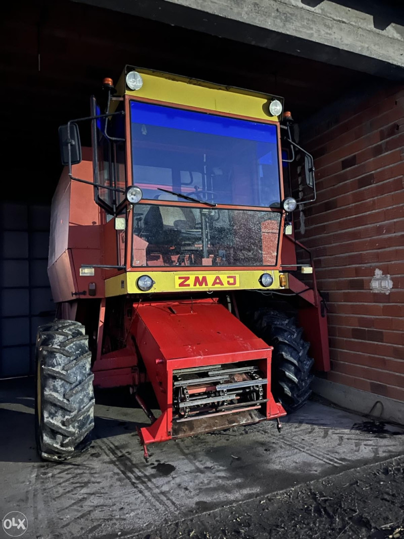 Kombajn Zmaj 142 - Kombajn - OLX.ba