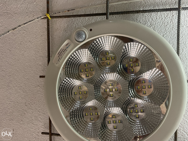 Led plafonjere - Plafonjere - OLX.ba