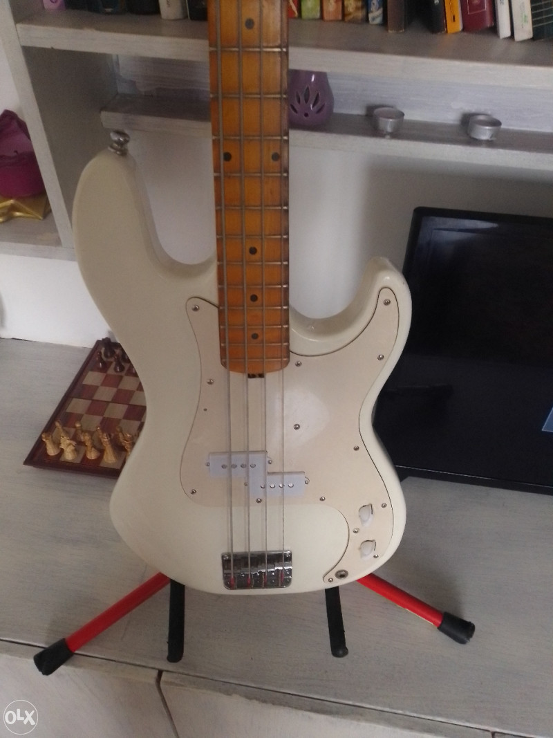 Musima Action 80s Bass, Istočna Njemačka (RARITET) - Bas gitara - OLX.ba