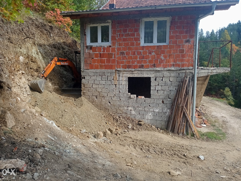 Iskopi mini bager,skip,prevoz,sanacija puteva - Rušenja, iskopni i ...