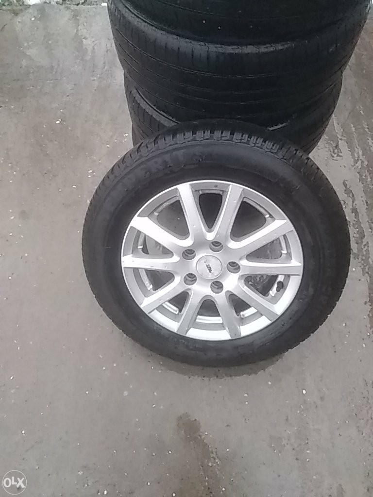 Komplet tockovi - Felge s gumama (Točkovi komplet) - OLX.ba