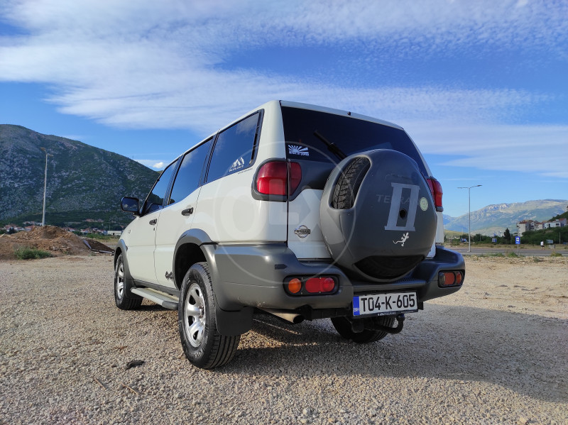 Nissan Terrano 2 dzip terano 4x4 - Automobili - OLX.ba