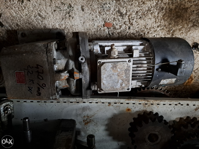 MOTOR REDUKTOR VARIJATOR - Elektromotori i agregati - OLX.ba