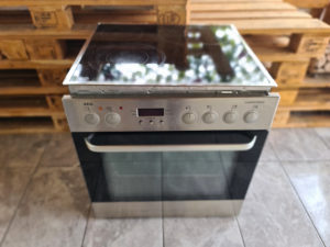 Ugradbena elektricna pec / sporet AEG sa ravnom plocom - Tehnika ...