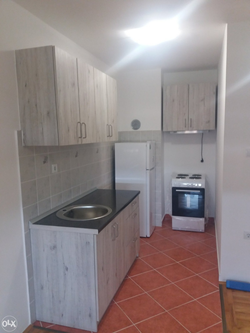 Prodajem garsonjeru 35m2 - Stanovi - OLX.ba